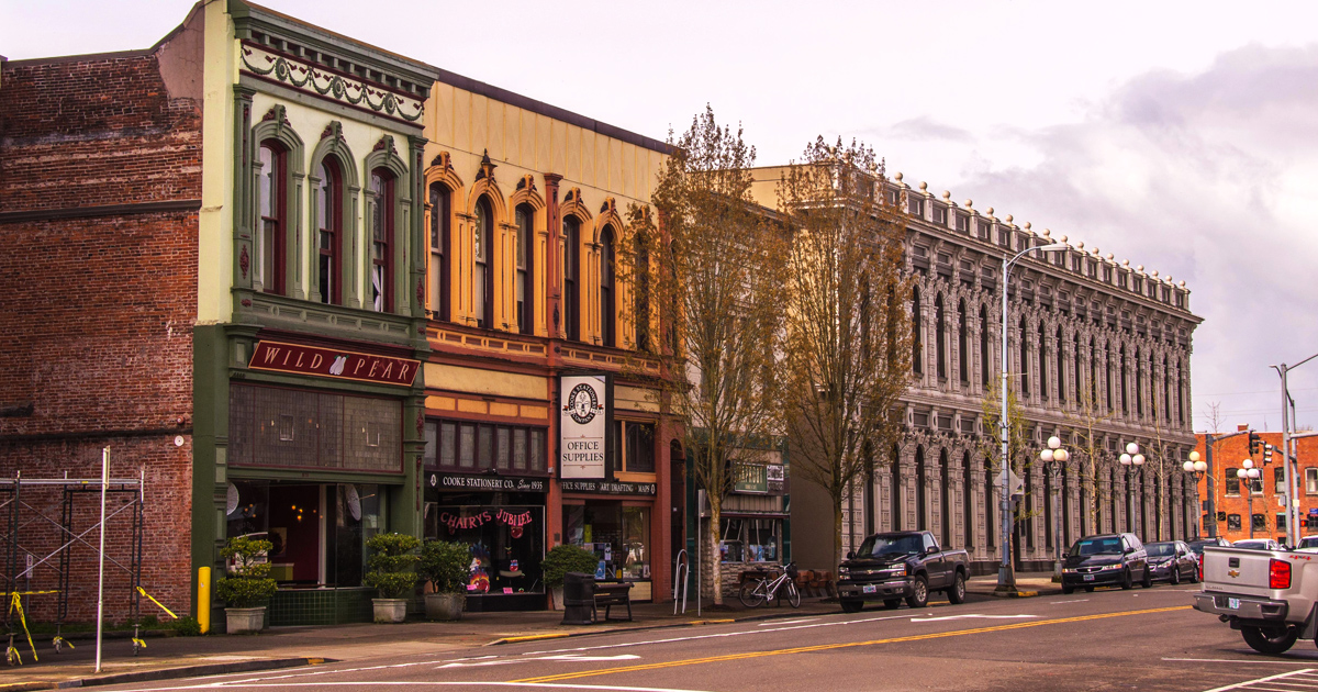 This Gorgeous Small Town In Oregon Is One Of The State’s Best-Kept Secrets