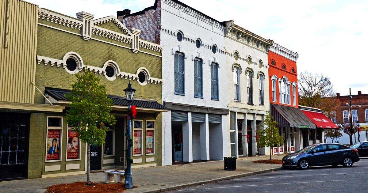 This Quiet Town In Alabama Is Perfect For Slowing Down And Starting Over