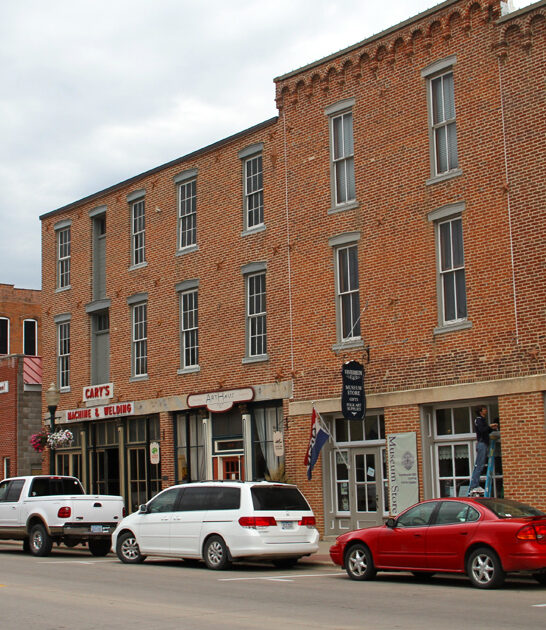 picture perfect town iowa ftr