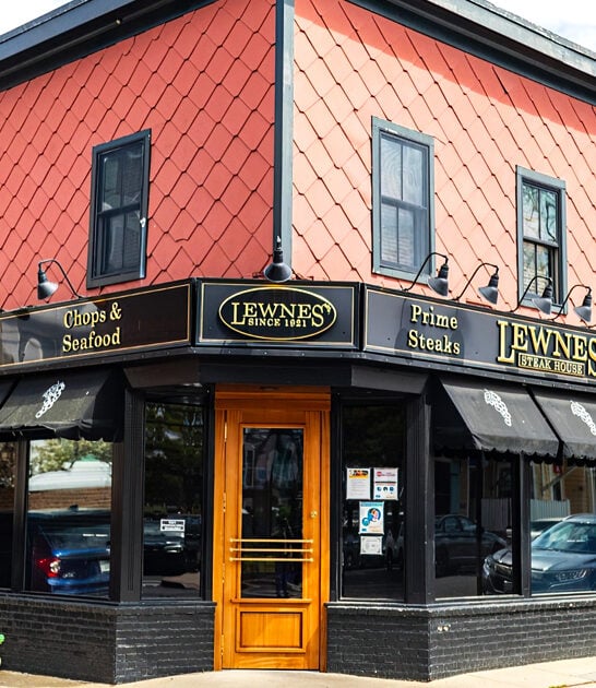 The Steaks At This Maryland Restaurant Are So Good, You’ll Want To Live Next Door