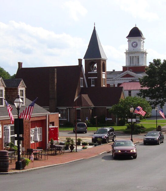 tennessee scenic getaway town ftr