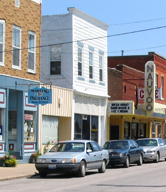 tiny town illinois antiques ftr