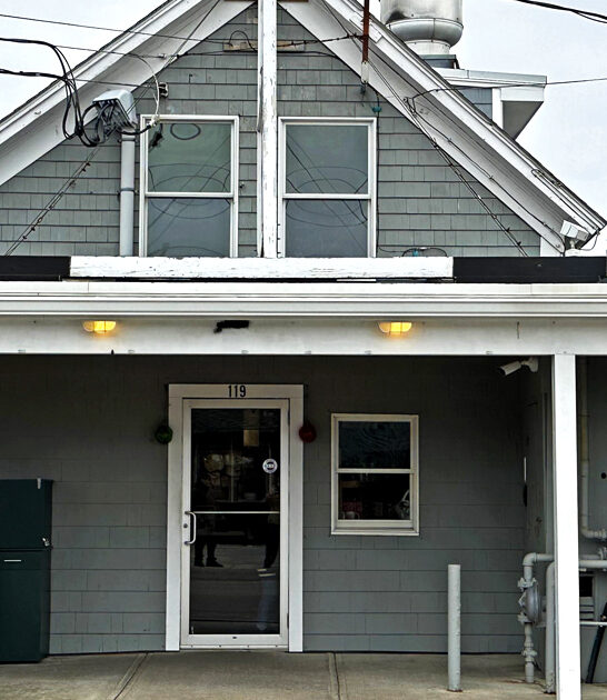 unassuming restaurant massachusetts clams ftr