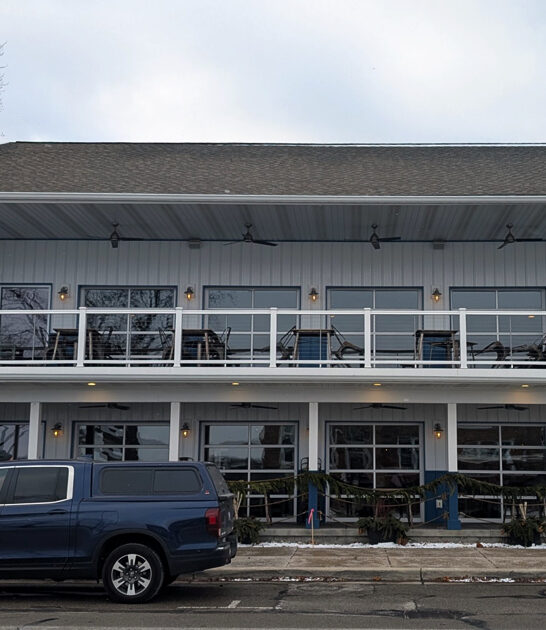 unassuming restaurant michigan chowder ftr