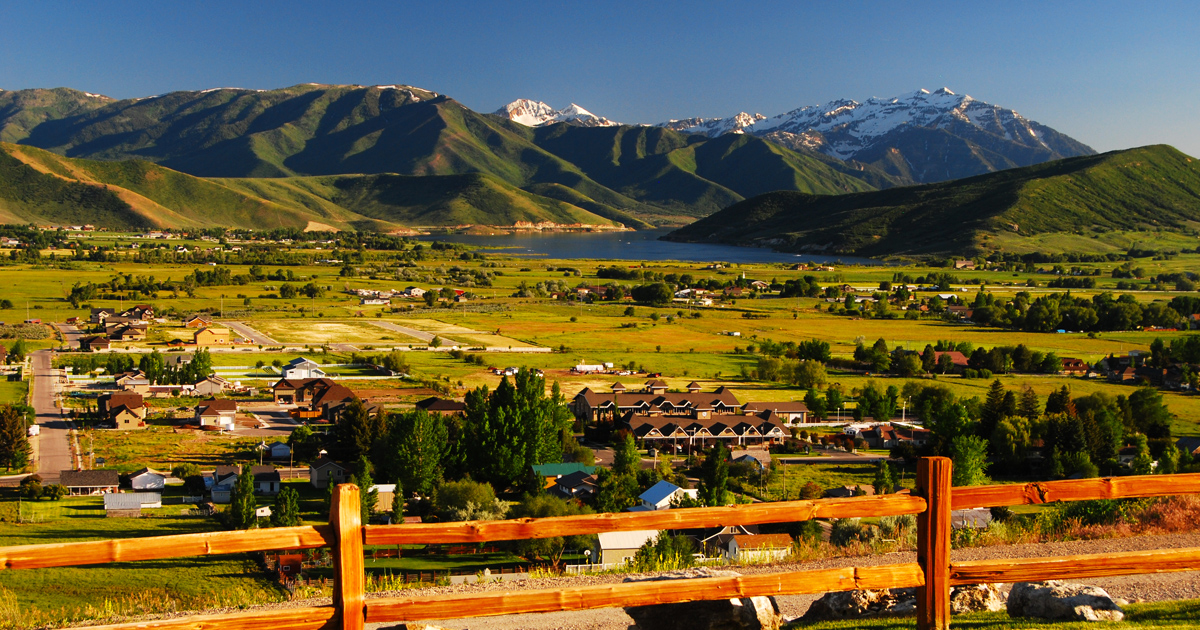 The Tiny Town In Utah That’s Perfect For A Spontaneous Day Trip In Spring