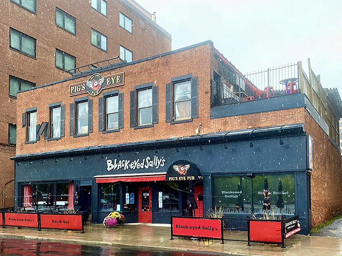 The brick facade of Black-Eyed Sally's stands like a Southern embassy on Hartford's Asylum Street, promising comfort food diplomacy inside. 