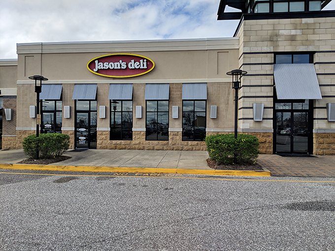 Welcome to sandwich paradise! Jason's Deli's exterior might not win beauty contests, but inside lies a treasure trove of deliciousness waiting to be discovered.