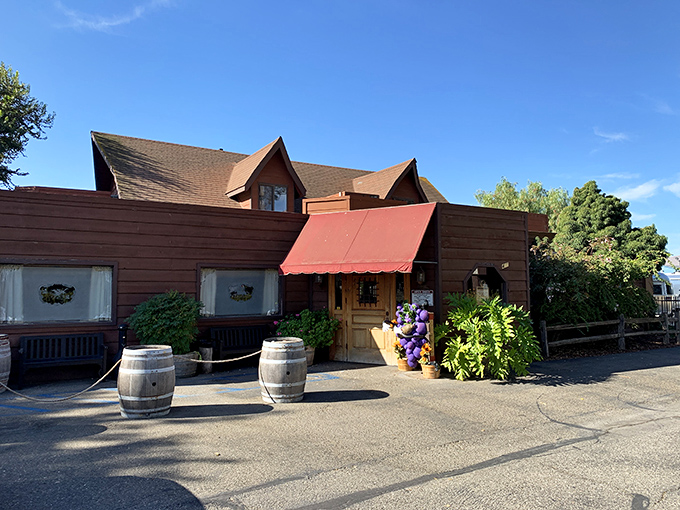 That rustic charm hits you before you even walk through the door at this Hayward steakhouse gem. 