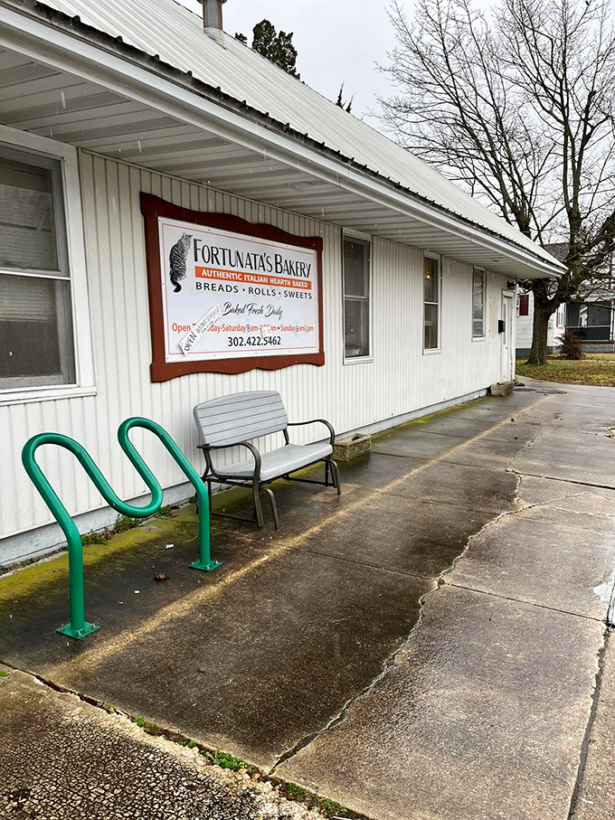 The unassuming exterior of Fortunata's might not scream "food paradise," but that green bicycle knows what's up&mdash;it pedaled here for the good stuff.