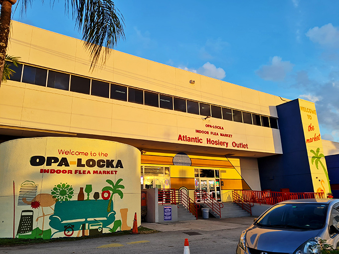 The sunshine-yellow fa&ccedil;ade of the Opa-locka Indoor Flea Market stands like a retail oasis, promising treasures within its no-frills exterior.
