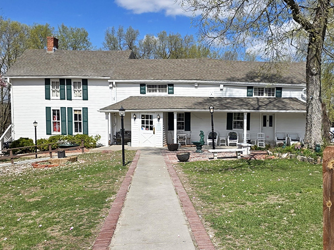 The white farmhouse on the hill doesn't scream "culinary landmark," but that's part of its charm. Good food doesn't need neon signs.