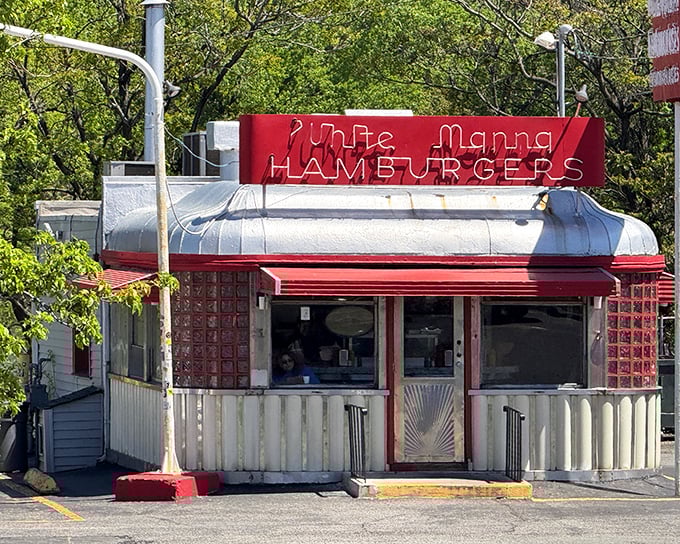 The UFO of burger joints has landed in Hackensack! White Manna's iconic circular design with glass blocks glows like a beacon for hungry travelers.