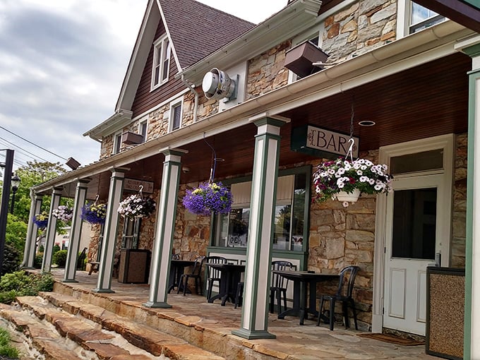 Stone walls that have seen centuries of Pennsylvania history now welcome hungry travelers to this charming roadside gem.