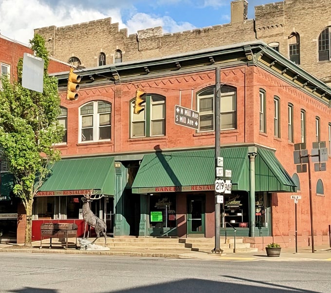 Motorcyclists know where to find good food! Joey's green awning at the junction of Routes 219 and 948 signals you've arrived at Ridgway's culinary landmark.