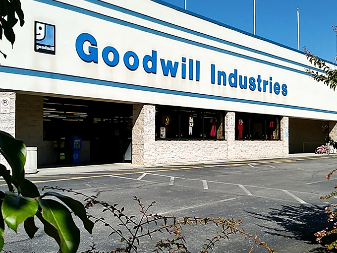 The blue and white fa&ccedil;ade beckons like a retail siren song. Behind these unassuming walls lies a treasure hunter's paradise waiting to be explored.