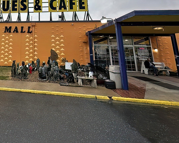 The butterscotch-colored behemoth announces itself with all the subtlety of a carnival barker. "America's Largest" isn't just bragging&mdash;it's a promise of treasure-hunting paradise.