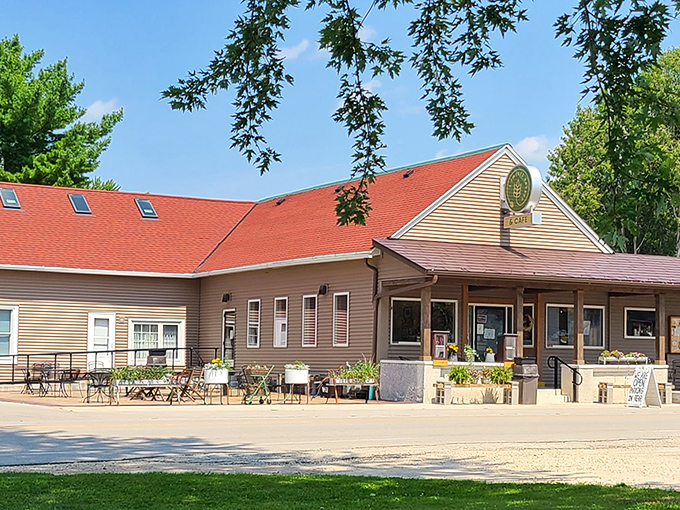 Small-town charm with big-time flavor potential. The welcoming porch and hanging plants at 3 Sweets practically whisper, "Come in, we've got cheesecake."