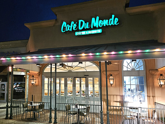 The iconic green-and-white awning beckons like a sugary lighthouse on the Northshore. Cafe Du Monde's Covington outpost delivers all the powdery magic without the French Quarter parking drama.