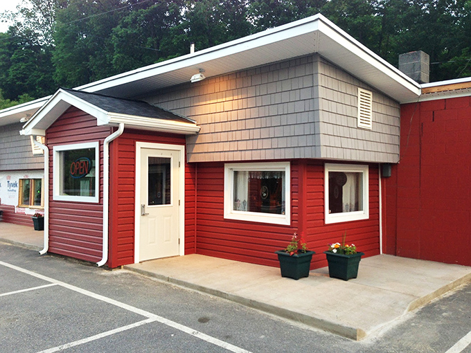 The little red diner that could! Diner 22's bright exterior stands out against the Pennsylvania countryside like a beacon of breakfast hope.