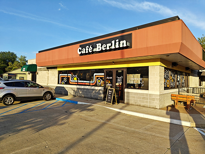The unassuming red storefront of Cafe Berlin might not stop traffic, but the aromas wafting from inside certainly will. 