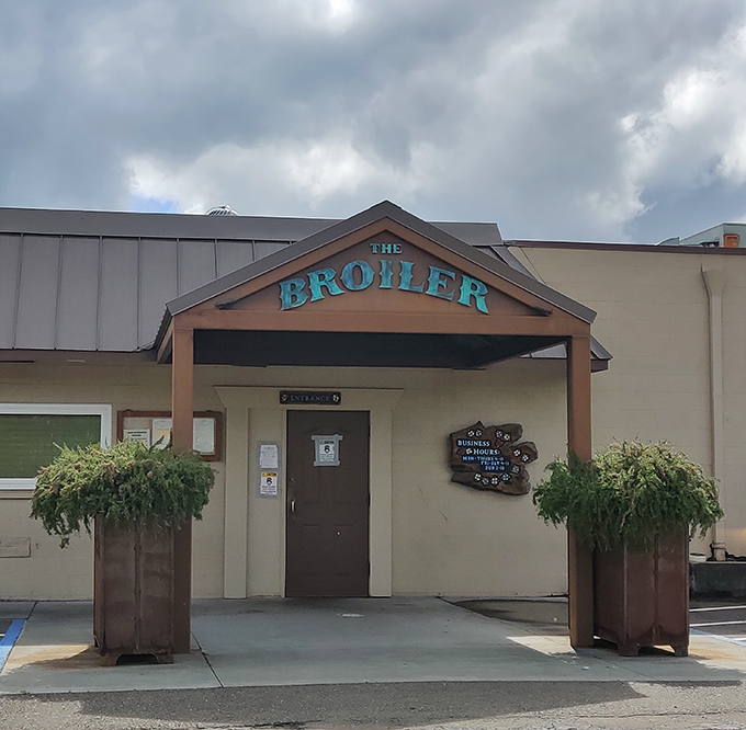 The unassuming exterior of Broiler Steak House proves once again that the most memorable meals often hide behind the most modest facades.