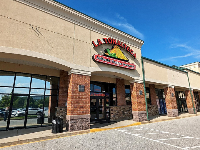 La Tonalteca's unassuming strip mall exterior hides a culinary fiesta waiting inside, proving once again that the best Mexican treasures require a bit of exploration.