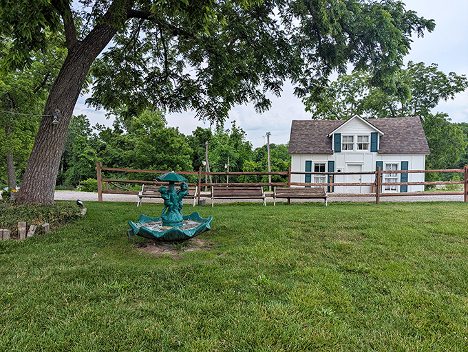 The white farmhouse on the hill doesn't scream "culinary landmark," but that's part of its charm. Good food doesn't need neon signs.