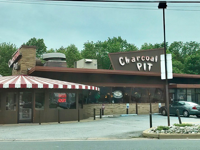 That iconic angular roof isn't just architectural flair&mdash;it's a beacon calling hungry Delawareans home like a mid-century modern lighthouse for cheeseburger enthusiasts.