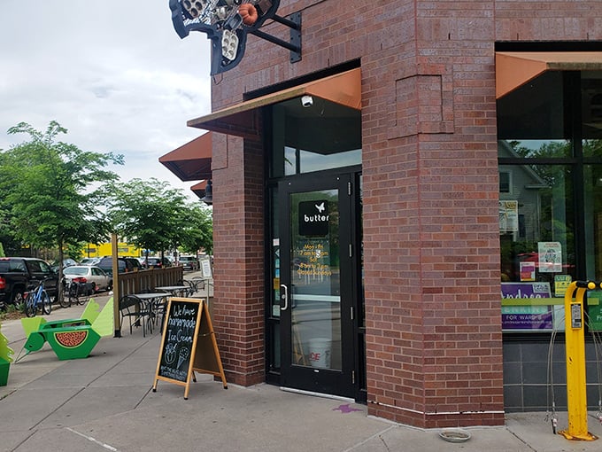 The unassuming brick exterior of Butter Bakery Cafe hides culinary treasures within, like finding a secret passage to comfort food nirvana.