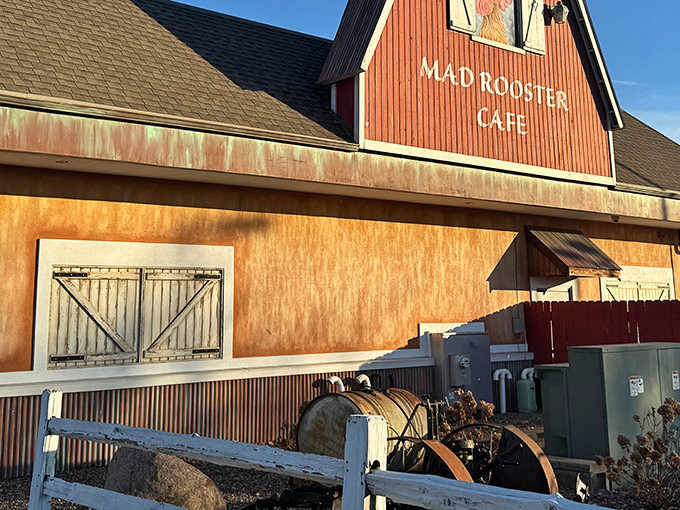 The barn-red exterior isn't just country charm&mdash;it's a breakfast beacon calling to hungry Milwaukeeans like a rooster at dawn.