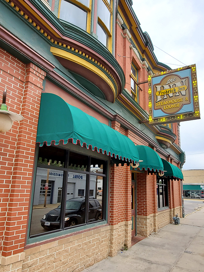 The historic brick fa&ccedil;ade with those signature green awnings isn't just inviting&mdash;it's practically a time machine to when restaurants focused on food, not fads.