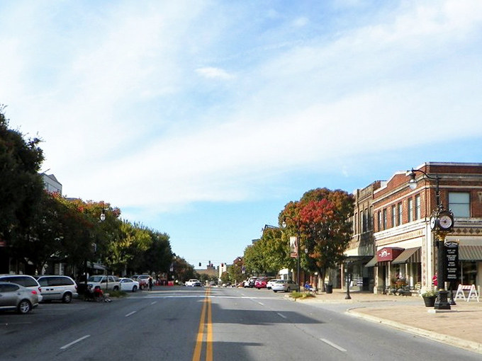 Quiet streets with character to spare &ndash; Gadsden's blend of small-town charm and architectural personality creates neighborhoods where every building tells a story.