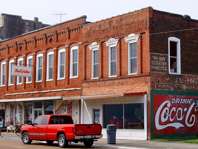 Main Street stretches before you like a Norman Rockwell painting come to life, where historic storefronts whisper stories of Mississippi's past.