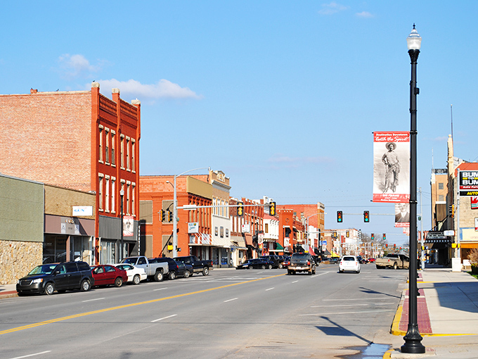 Downtown Ponca City offers that perfect small-town main street vibe &ndash; brick buildings, wide streets, and not a chain store in sight.