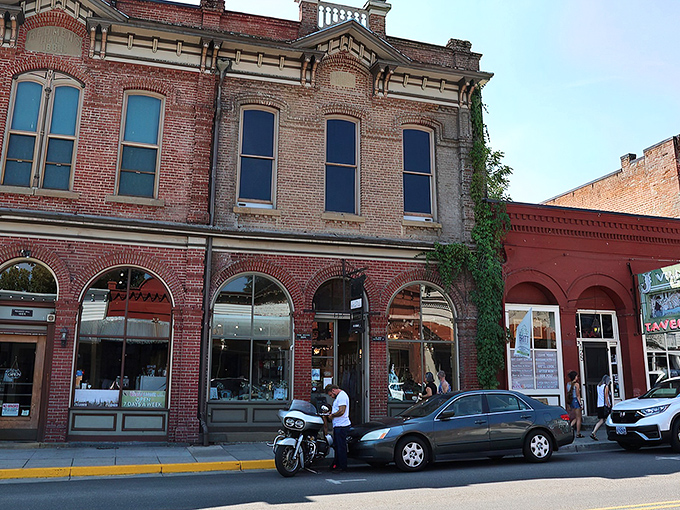 Historic brick buildings that have seen more stories than a librarian on overtime. Jacksonville's architectural heritage stands proudly on display.