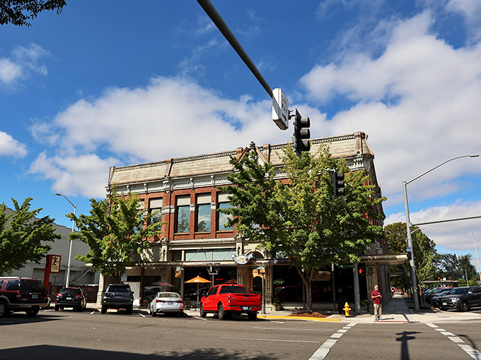 Salem's historic downtown skyline offers a perfect blend of small-town charm and capital city amenities, all without the big-city price tag.