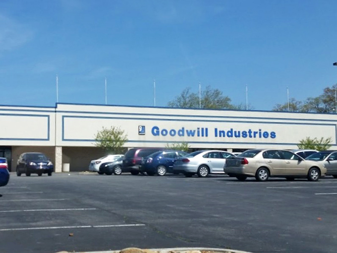 The blue and white fa&ccedil;ade beckons like a retail siren song. Behind these unassuming walls lies a treasure hunter's paradise waiting to be explored.
