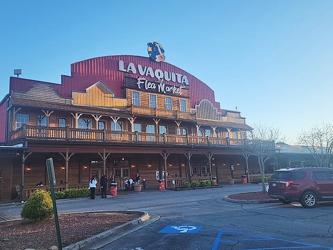 The Wild West meets treasure hunting at La Vaquita's impressive frontier-style exterior. This isn't your grandmother's yard sale&mdash;it's a full-blown adventure waiting to happen.