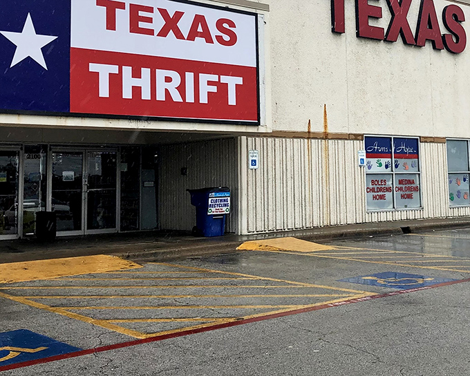The Texas flag-inspired signage says it all&mdash;this isn't just thrifting, it's thrifting with Lone Star swagger.
