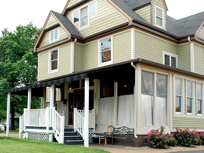 A Victorian charmer that's more beef sanctuary than haunted mansion. This restored home in Kirkwood whispers promises of exceptional steaks to come.