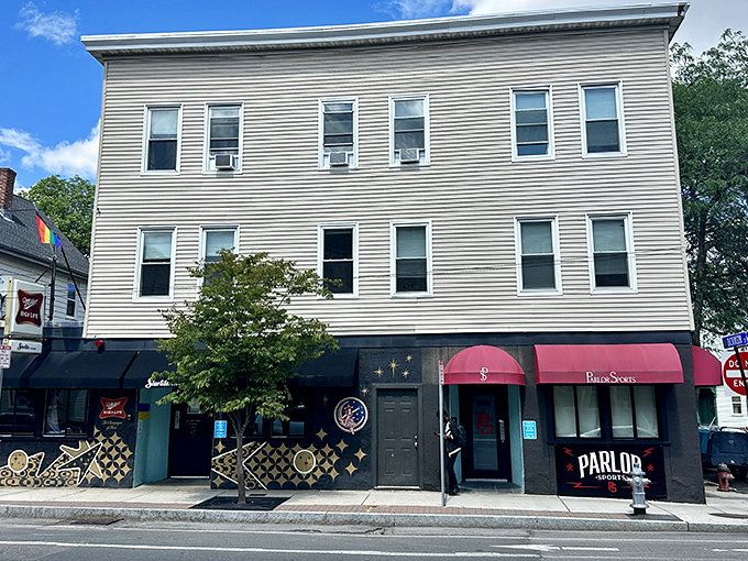 The unassuming exterior of Trina's Starlite Lounge hides culinary treasures within. Like finding a vintage Cadillac parked in your neighbor's ordinary garage.