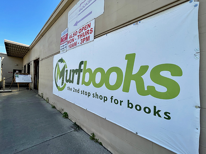 The unassuming exterior of Dollar Book Swap in Dayton—proof that literary treasures often hide in plain sight, waiting for curious minds.