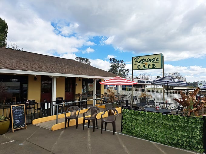 The sunny yellow exterior of Katrina's Caf&eacute; welcomes you like an old friend, complete with colorful umbrellas that practically whisper, "Come sit awhile."