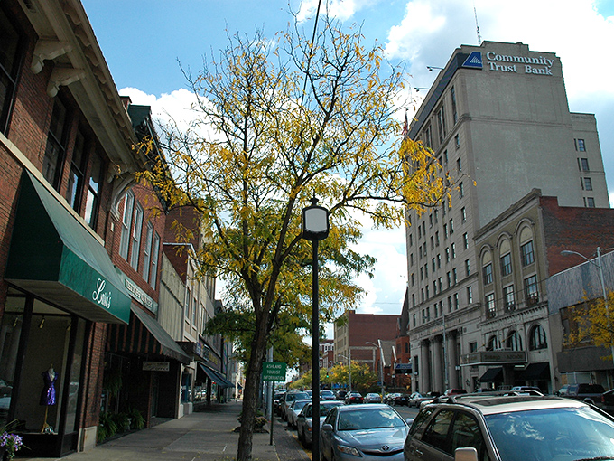 Downtown Ashland greets you with wide streets and a refreshing absence of gridlock. The kind of place where rush hour means three cars at a stoplight.