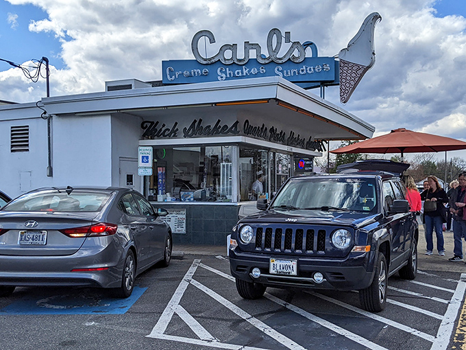 The Art Deco fa&ccedil;ade of Carl's isn't trying to be retro-cool&mdash;it just never stopped being what it always was. A time capsule of mid-century Americana serving frozen perfection.