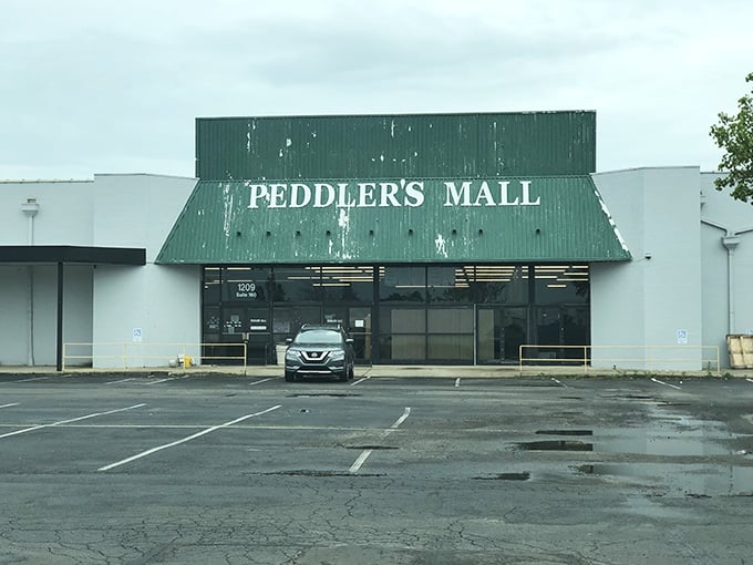 The unassuming exterior belies the treasure trove within. Like a culinary speakeasy, the best discoveries often hide behind the plainest facades.