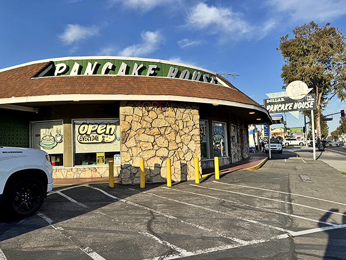 The architectural equivalent of comfort food &ndash; that sloped roof and stone facade say "we've been serving breakfast dreams since before Instagram was born."