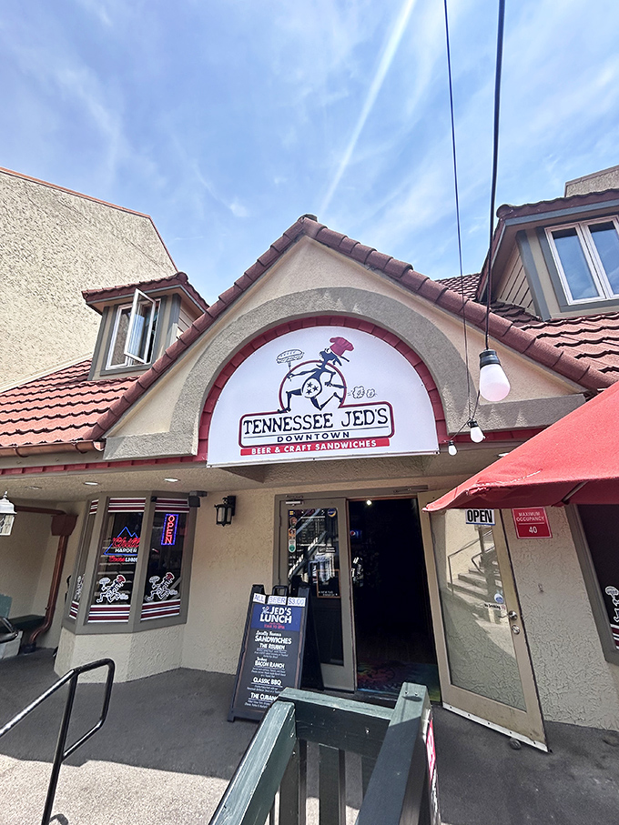 A cozy alpine retreat in the heart of Gatlinburg? Nope, it's Tennessee Jed's, where sandwich dreams come true!