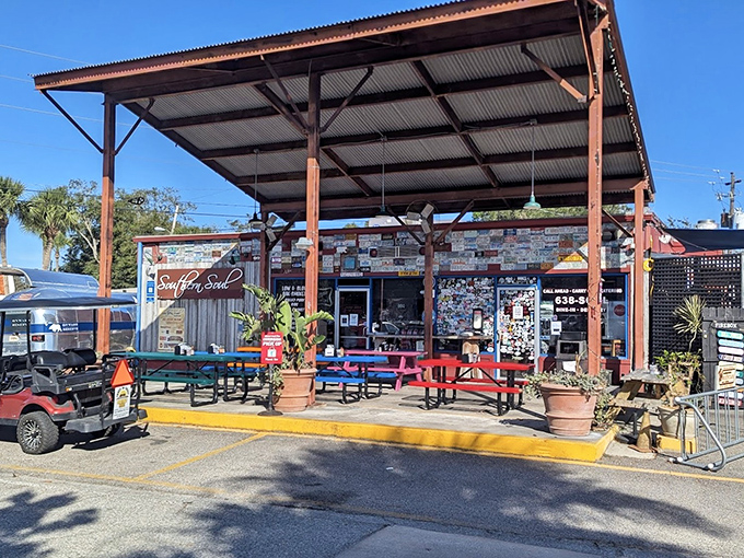 License plates don't lie! Southern Soul's exterior tells you everything you need to know&mdash;this place has fans from everywhere, and soon you'll be one too.