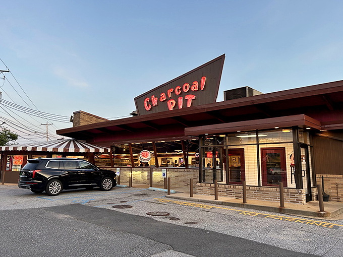 That iconic angular roof isn't just architectural flair&mdash;it's a beacon calling hungry Delawareans home like a mid-century modern lighthouse for cheeseburger enthusiasts.